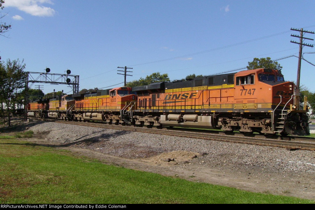 BNSF 7747 (ES44DC)